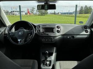 Brūns Volkswagen Tiguan 2012 Saldus, ar dzinēja tilpumu 2.00 L un nobraukumu 279 tūkst. km par 8890 €, foto 13 vietnē AUTOMOTO.COM.LV