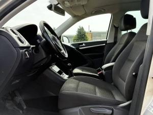 Brūns Volkswagen Tiguan 2012 Saldus, ar dzinēja tilpumu 2.00 L un nobraukumu 279 tūkst. km par 8890 €, foto 14 vietnē AUTOMOTO.COM.LV