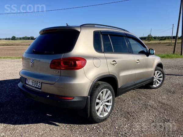 Brūns Volkswagen Tiguan 2012 Talsi, ar dzinēja tilpumu 2.00 L un nobraukumu 312 tūkst. km par 7500 €, foto 4 vietnē AUTOMOTO.COM.LV