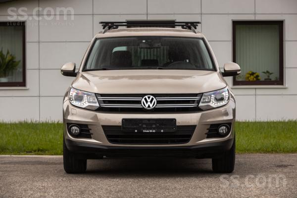 Volkswagen Tiguan 2012 in Jelgava on AUTOMOTO.COM.LV Brown Volkswagen Tiguan 2012 in Jelgava, with an engine capacity of 2.00 L and mileage of 174 thousand km for 10999 €, photo 1 on AUTOMOTO.COM.LV