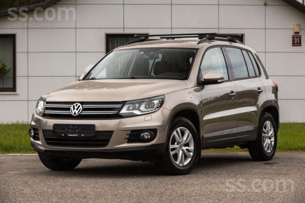Volkswagen Tiguan 2012 in Jelgava on AUTOMOTO.COM.LV Brown Volkswagen Tiguan 2012 in Jelgava, with an engine capacity of 2.00 L and mileage of 174 thousand km for 10999 €, photo 3 on AUTOMOTO.COM.LV