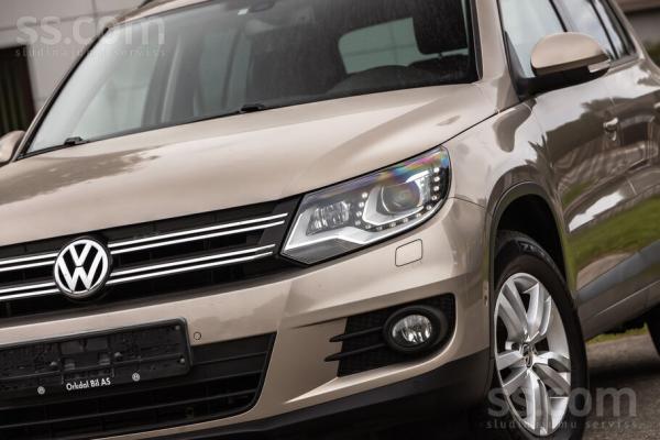 Volkswagen Tiguan 2012 in Jelgava on AUTOMOTO.COM.LV Brown Volkswagen Tiguan 2012 in Jelgava, with an engine capacity of 2.00 L and mileage of 174 thousand km for 10999 €, photo 4 on AUTOMOTO.COM.LV