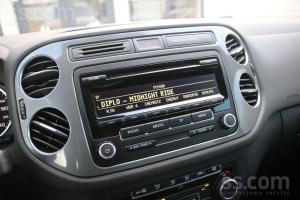 Brown Volkswagen Tiguan 2012 in Tukums, with an engine capacity of 1.40 L and mileage of 148 thousand km for 9358 €, photo 16 on AUTOMOTO.COM.LV