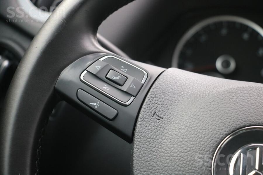 Brown Volkswagen Tiguan 2012 in Tukums, with an engine capacity of 1.40 L and mileage of 148 thousand km for 9358 €, photo 21 on AUTOMOTO.COM.LV