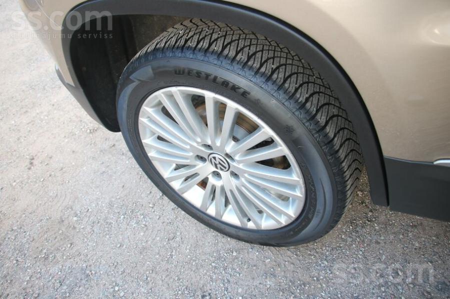 Brown Volkswagen Tiguan 2012 in Tukums, with an engine capacity of 1.40 L and mileage of 148 thousand km for 9358 €, photo 25 on AUTOMOTO.COM.LV