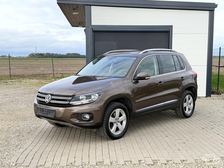 Brūns Volkswagen Tiguan 2012 Kauņa, ar dzinēja tilpumu 2.00 L un nobraukumu 275 tūkst. km par 7499 €, foto 4 vietnē AUTOMOTO.COM.LV