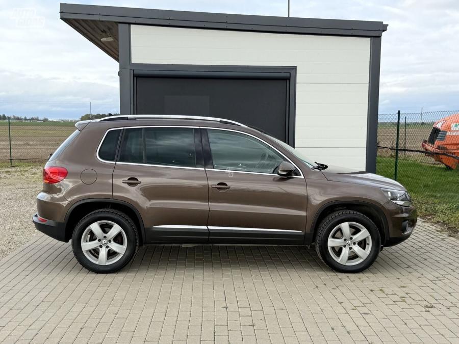 Brūns Volkswagen Tiguan 2012 Kauņa, ar dzinēja tilpumu 2.00 L un nobraukumu 275 tūkst. km par 7499 €, foto 7 vietnē AUTOMOTO.COM.LV