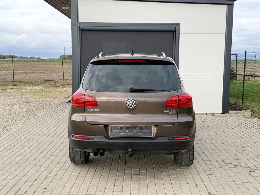 Brūns Volkswagen Tiguan 2012 Kauņa, ar dzinēja tilpumu 2.00 L un nobraukumu 275 tūkst. km par 7499 €, foto 10 vietnē AUTOMOTO.COM.LV