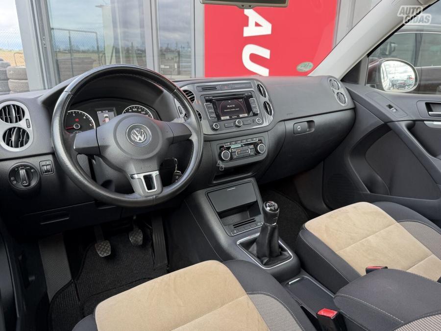 Brūns Volkswagen Tiguan 2012 Kauņa, ar dzinēja tilpumu 2.00 L un nobraukumu 275 tūkst. km par 7499 €, foto 12 vietnē AUTOMOTO.COM.LV