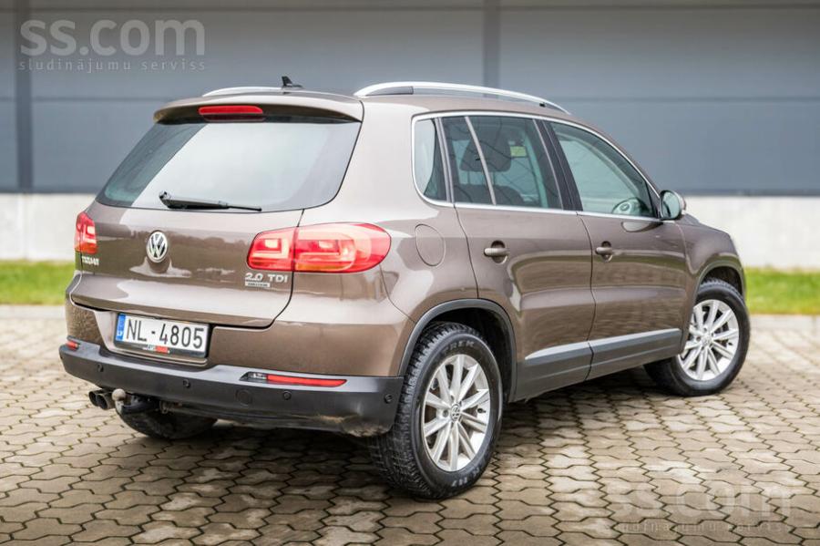 Brown Volkswagen Tiguan 2013 in Riga, with an engine capacity of 2.00 L and mileage of 200 thousand km for 11990 €, photo 8 on AUTOMOTO.COM.LV