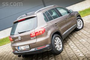 Brown Volkswagen Tiguan 2013 in Riga, with an engine capacity of 2.00 L and mileage of 200 thousand km for 11990 €, photo 9 on AUTOMOTO.COM.LV