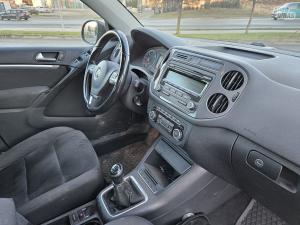Brūns Volkswagen Tiguan 2013 Panevēža, ar dzinēja tilpumu 2.00 L un nobraukumu 282 tūkst. km par 6800 €, foto 18 vietnē AUTOMOTO.COM.LV