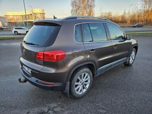 Brown Volkswagen Tiguan 2013 in Panevezys, with an engine capacity of 2.00 L and mileage of 282 thousand km for 6700 €, photo 8 on AUTOMOTO.COM.LV