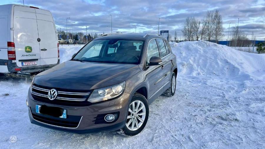 Brown Volkswagen Tiguan 2013 in Taurage, with an engine capacity of 1.97 L and mileage of 88 thousand km for 8500 €, photo 2 on AUTOMOTO.COM.LV