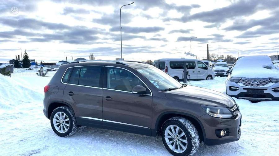 Brown Volkswagen Tiguan 2013 in Taurage, with an engine capacity of 1.97 L and mileage of 88 thousand km for 8500 €, photo 5 on AUTOMOTO.COM.LV