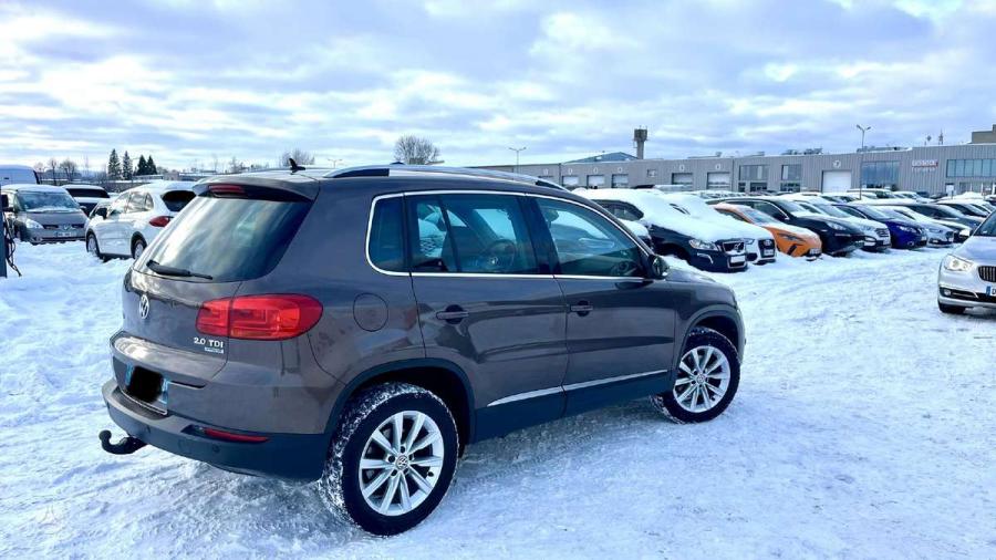 Brown Volkswagen Tiguan 2013 in Taurage, with an engine capacity of 1.97 L and mileage of 88 thousand km for 8500 €, photo 7 on AUTOMOTO.COM.LV