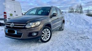 Brown Volkswagen Tiguan 2013 in Taurage, with an engine capacity of 1.97 L and mileage of 88 thousand km for 8500 €, photo 16 on AUTOMOTO.COM.LV
