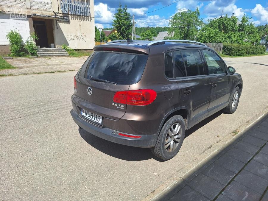 Brūns Volkswagen Tiguan 2013 Ignalina, ar dzinēja tilpumu 2.00 L un nobraukumu 295 tūkst. km par 4450 €, foto 4 vietnē AUTOMOTO.COM.LV