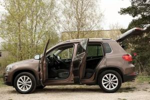 Brown Volkswagen Tiguan 2013 in Riga, with an engine capacity of 2.00 L and mileage of 154 thousand km for 12700 €, photo 8 on AUTOMOTO.COM.LV