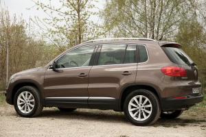 Brown Volkswagen Tiguan 2013 in Riga, with an engine capacity of 2.00 L and mileage of 154 thousand km for 12700 €, photo 9 on AUTOMOTO.COM.LV