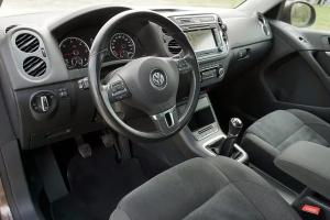 Brown Volkswagen Tiguan 2013 in Riga, with an engine capacity of 2.00 L and mileage of 154 thousand km for 12700 €, photo 19 on AUTOMOTO.COM.LV