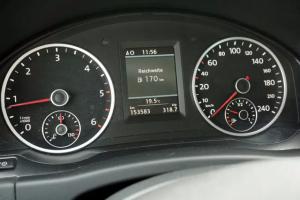 Brown Volkswagen Tiguan 2013 in Riga, with an engine capacity of 2.00 L and mileage of 154 thousand km for 12700 €, photo 20 on AUTOMOTO.COM.LV