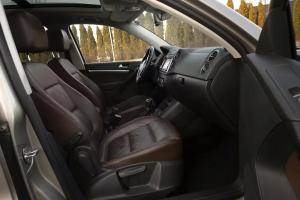 Brown Volkswagen Tiguan 2013 in Jelgava, with an engine capacity of 2.00 L and mileage of 267 thousand km for 11900 €, photo 9 on AUTOMOTO.COM.LV