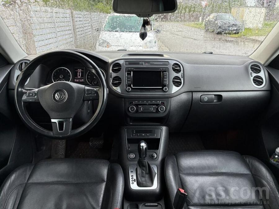 Brūns Volkswagen Tiguan 2013 Rīga, ar dzinēja tilpumu 1.40 L un nobraukumu 240 tūkst. km par 9300 €, foto 17 vietnē AUTOMOTO.COM.LV