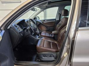 Brūns Volkswagen Tiguan 2013 Raseiniai, ar dzinēja tilpumu 1.97 L un nobraukumu 241 tūkst. km par 8400 €, foto 12 vietnē AUTOMOTO.COM.LV