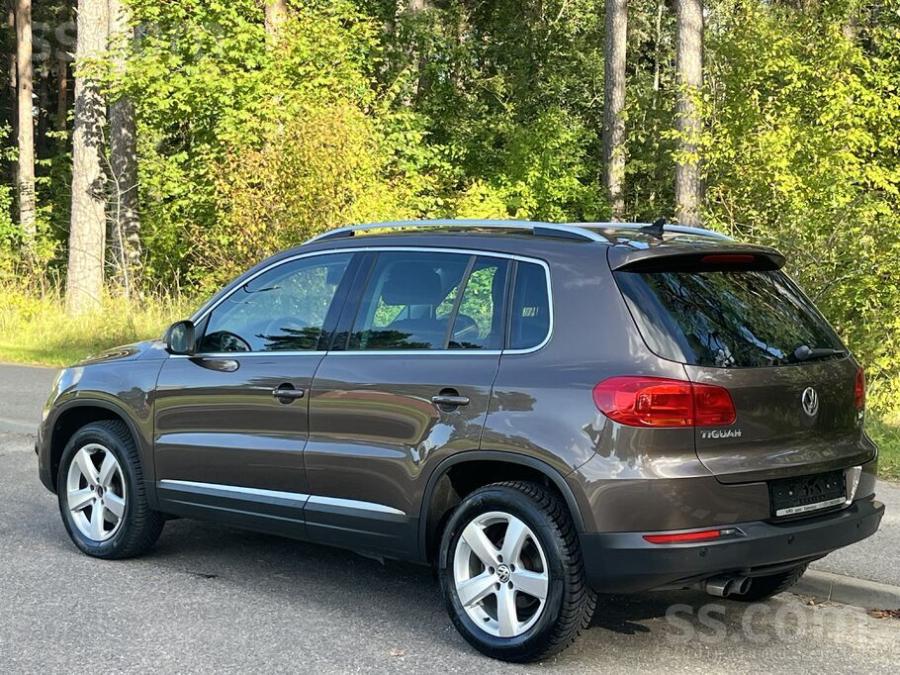 Brūns Volkswagen Tiguan 2013 Valmiera, ar dzinēja tilpumu 2.00 L un nobraukumu 0 tūkst. km par 9800 €, foto 4 vietnē AUTOMOTO.COM.LV