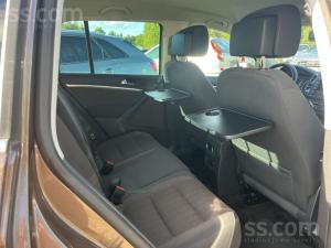 Brūns Volkswagen Tiguan 2013 Valmiera, ar dzinēja tilpumu 2.00 L un nobraukumu 0 tūkst. km par 9800 €, foto 12 vietnē AUTOMOTO.COM.LV