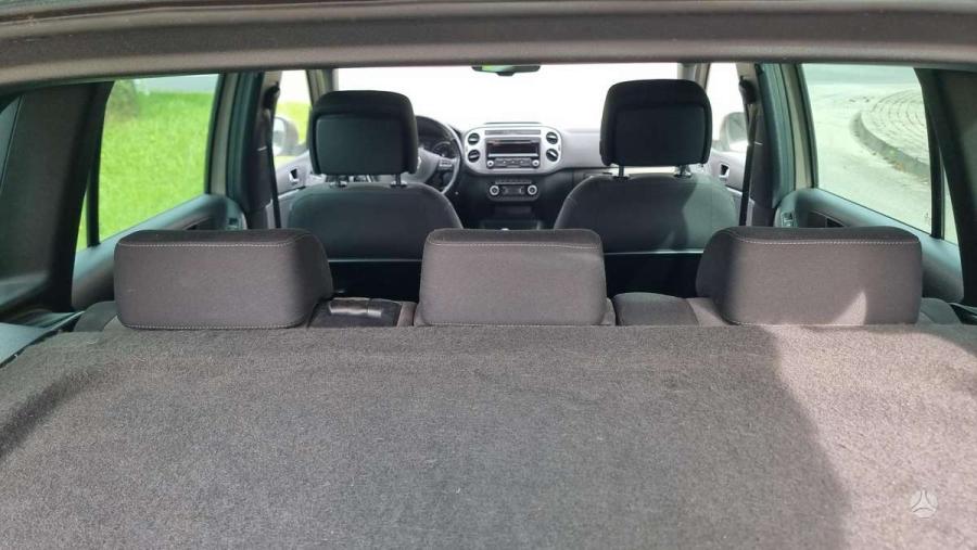 Brūns Volkswagen Tiguan 2013 Viļņa, ar dzinēja tilpumu 1.39 L un nobraukumu 210 tūkst. km par 6999 €, foto 25 vietnē AUTOMOTO.COM.LV
