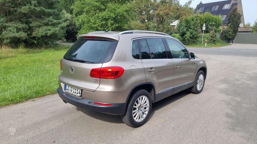 Brūns Volkswagen Tiguan 2013 Viļņa, ar dzinēja tilpumu 1.39 L un nobraukumu 210 tūkst. km par 6999 €, foto 26 vietnē AUTOMOTO.COM.LV