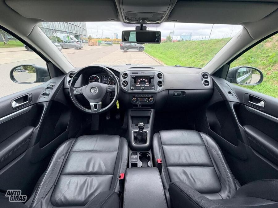 Brūns Volkswagen Tiguan 2013 Ukmergė, ar dzinēja tilpumu 2.00 L un nobraukumu 232 tūkst. km par 8750 €, foto 15 vietnē AUTOMOTO.COM.LV