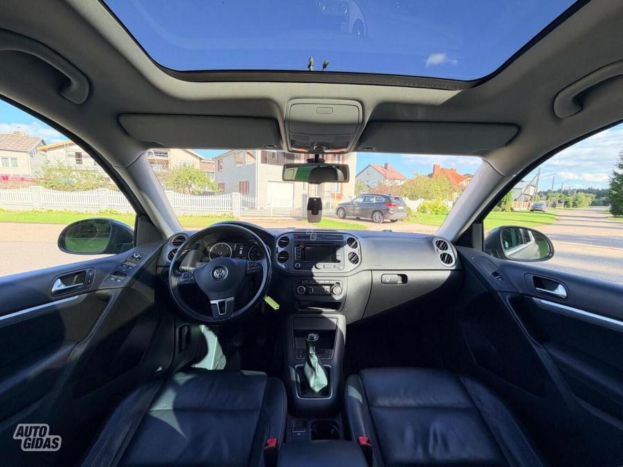 Brūns Volkswagen Tiguan 2013 Ignalina, ar dzinēja tilpumu 2.00 L un nobraukumu 233 tūkst. km par 8990 €, foto 14 vietnē AUTOMOTO.COM.LV