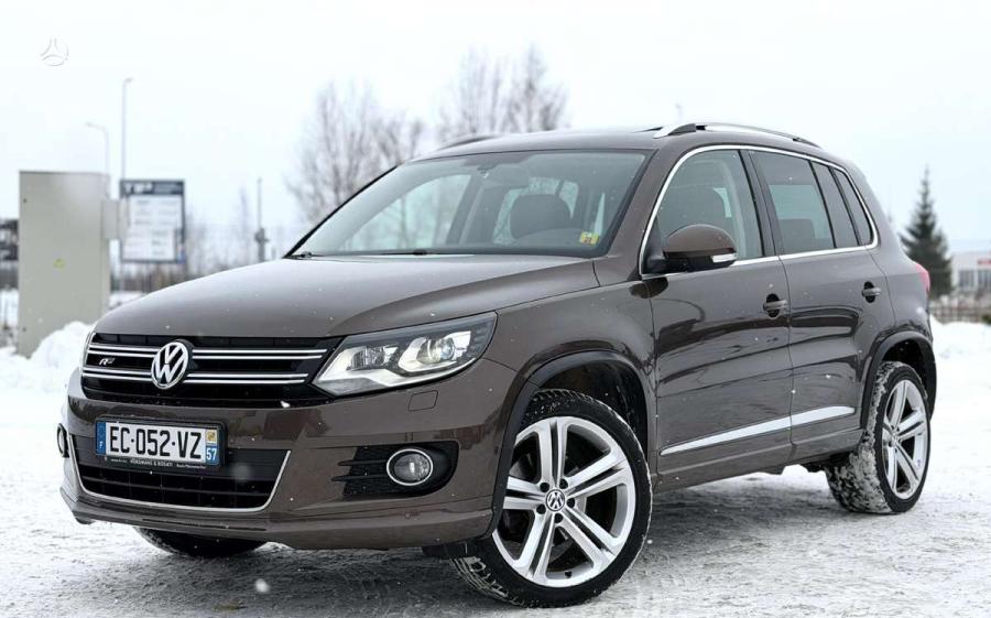 Brown Volkswagen Tiguan 2014 in Taurage, with an engine capacity of 1.97 L and mileage of 225 thousand km for 10400 €, photo 1 on AUTOMOTO.COM.LV