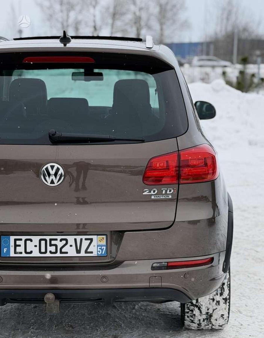 Brown Volkswagen Tiguan 2014 in Taurage, with an engine capacity of 1.97 L and mileage of 225 thousand km for 10400 €, photo 18 on AUTOMOTO.COM.LV