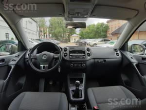 Brūns Volkswagen Tiguan 2014 Daugavpils, ar dzinēja tilpumu 1.40 L un nobraukumu 0 tūkst. km par 8750 €, foto 22 vietnē AUTOMOTO.COM.LV