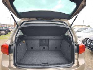 Brūns Volkswagen Tiguan 2014 Viļņa, ar dzinēja tilpumu 2.00 L un nobraukumu 246 tūkst. km par 9850 €, foto 10 vietnē AUTOMOTO.COM.LV