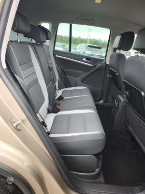 Brūns Volkswagen Tiguan 2014 Viļņa, ar dzinēja tilpumu 2.00 L un nobraukumu 246 tūkst. km par 9850 €, foto 12 vietnē AUTOMOTO.COM.LV