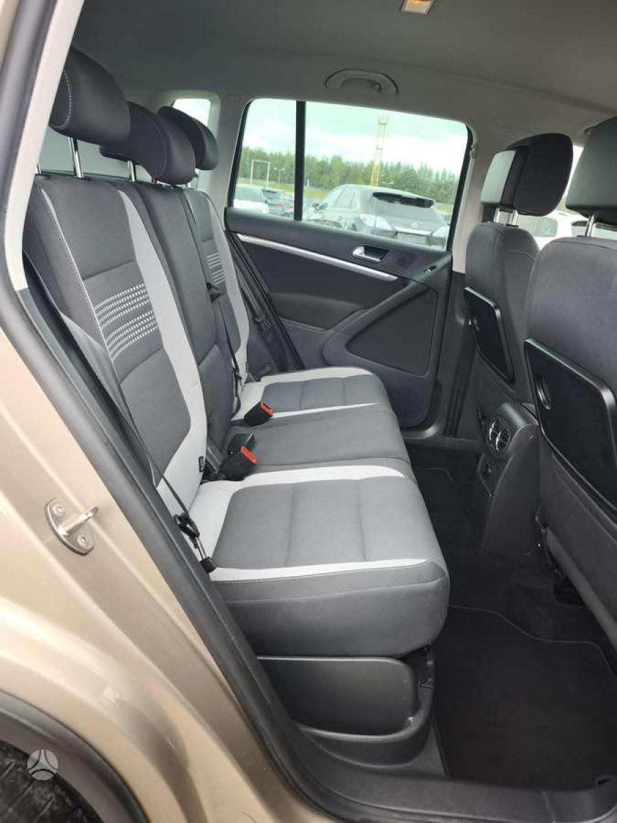 Brūns Volkswagen Tiguan 2014 Viļņa, ar dzinēja tilpumu 2.00 L un nobraukumu 246 tūkst. km par 9850 €, foto 12 vietnē AUTOMOTO.COM.LV