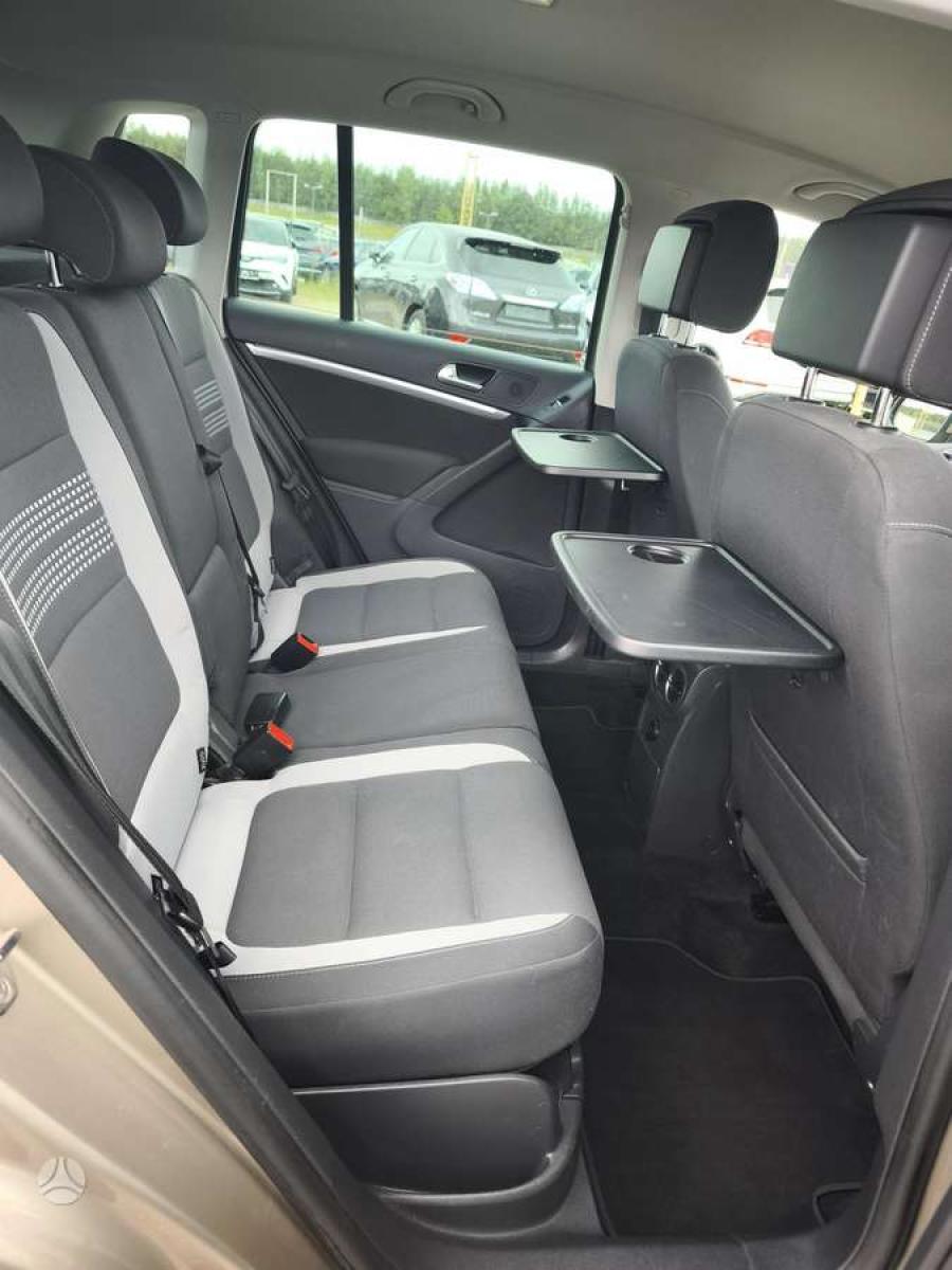 Brūns Volkswagen Tiguan 2014 Viļņa, ar dzinēja tilpumu 2.00 L un nobraukumu 246 tūkst. km par 9850 €, foto 13 vietnē AUTOMOTO.COM.LV