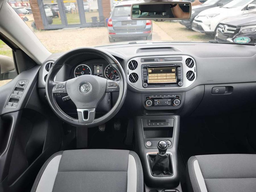 Brūns Volkswagen Tiguan 2014 Viļņa, ar dzinēja tilpumu 2.00 L un nobraukumu 246 tūkst. km par 9850 €, foto 18 vietnē AUTOMOTO.COM.LV