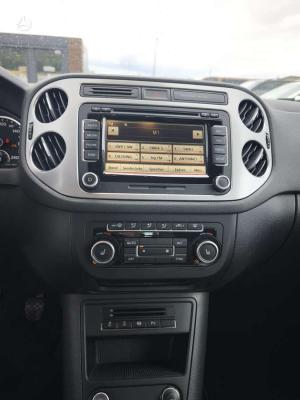 Brūns Volkswagen Tiguan 2014 Viļņa, ar dzinēja tilpumu 2.00 L un nobraukumu 246 tūkst. km par 9850 €, foto 25 vietnē AUTOMOTO.COM.LV