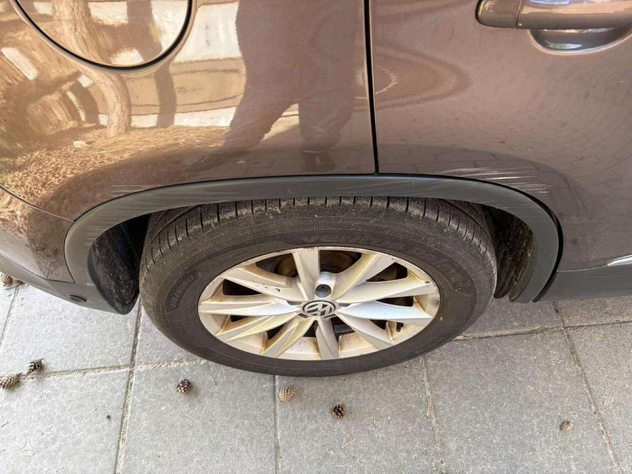 Brūns Volkswagen Tiguan 2014 Viļņa, ar dzinēja tilpumu 1.97 L un nobraukumu 230 tūkst. km par 9800 €, foto 19 vietnē AUTOMOTO.COM.LV