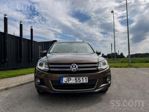 Brūns Volkswagen Tiguan 2014 Rīga, ar dzinēja tilpumu 2.00 L un nobraukumu 188 tūkst. km par 9500 €, foto 4 vietnē AUTOMOTO.COM.LV