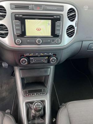 Brown Volkswagen Tiguan 2014 in Telschi, with an engine capacity of 1.97 L and mileage of 245 thousand km for 5600 €, photo 15 on AUTOMOTO.COM.LV