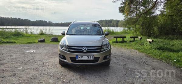 Brown Volkswagen Tiguan 2014 in Jurmala, with an engine capacity of 2.00 L and mileage of 285 thousand km for 8500 €, photo 3 on AUTOMOTO.COM.LV
