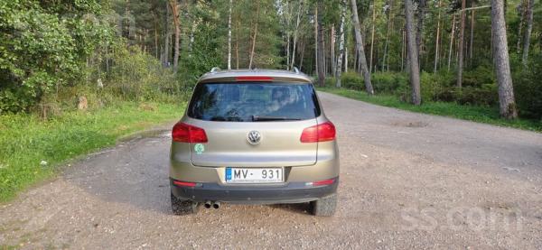 Brown Volkswagen Tiguan 2014 in Jurmala, with an engine capacity of 2.00 L and mileage of 285 thousand km for 8500 €, photo 6 on AUTOMOTO.COM.LV