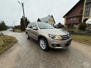 Brūns Volkswagen Tiguan 2015 Utena, ar dzinēja tilpumu 2.00 L un nobraukumu 159 tūkst. km par 10750 €, foto 3 vietnē AUTOMOTO.COM.LV